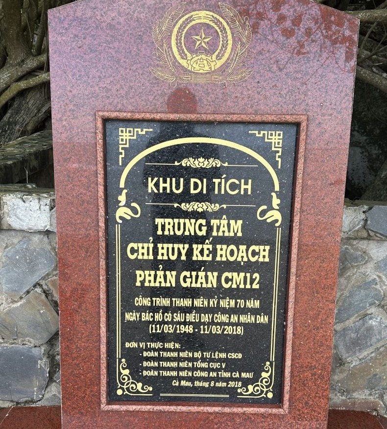 Khám phá Hòn Đá Bạc